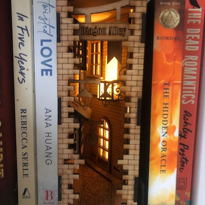 Book Nook Based on a Popular Horror Book by Stephen King and Filmed by ...