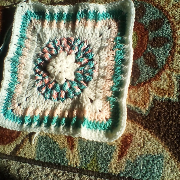 Afghan Crochet Pattern Vintage Granny Square Afghan With Decorative ...