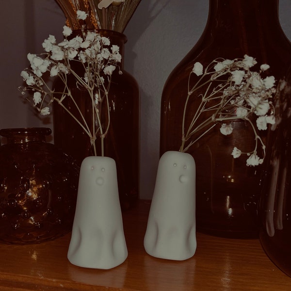 Ghost Tiny Vase / Handshaped Halloween Gift / Halloween Decor / Ghost ...