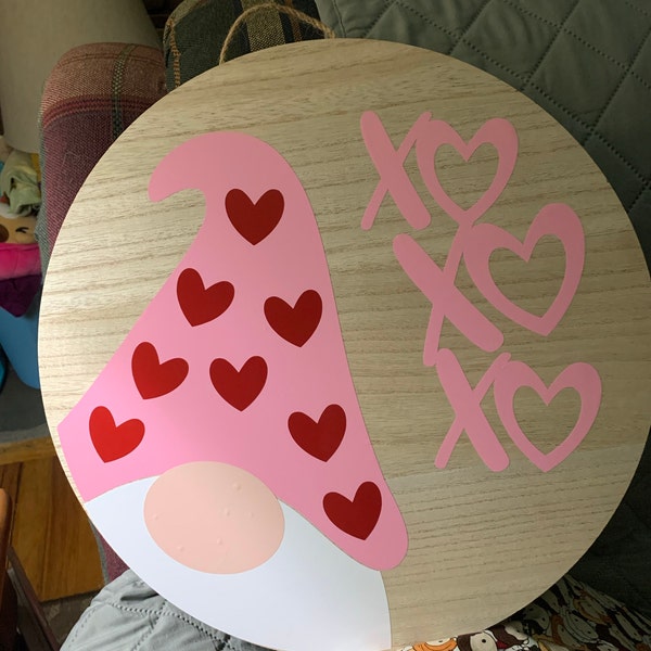 Heart Gnome XOXO Sign, Digital Download, Round Door Hanger Svg ...