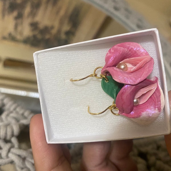 Feminist Floral Vulva Earrings, Yoni Art, Sexy Earrings, Floral Vagina ...