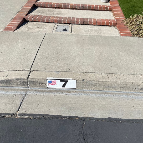 Curb-n-sign®, Curb-wrap®, Custom Curb Numbers, Reflective Curb Stickers ...