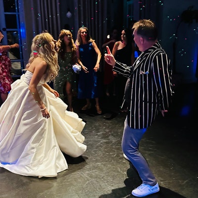 Bride Dino Dinosaur Print Hen Party Veil Bride Wedding - Etsy UK