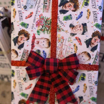 Home Alone Christmas Movie Wrapping Paper, Kevin Mccallister Holiday ...