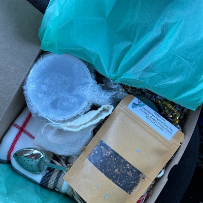 Cozy Winter Gift Box, Christmas Gift Basket, Holiday Gift, Thinking of ...