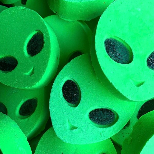 Alien Head Plastic Mold or Silicone Mold, Bath Bomb Mold, Soap Mold ...