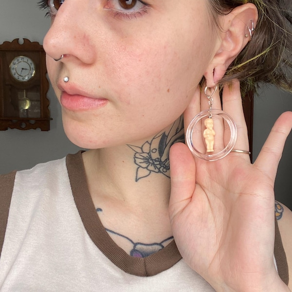 Carmen Miranda Brooch - Handmade Laser Cut Acrylic Brooch - Original ...