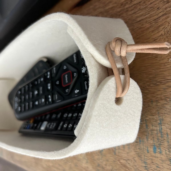 Felt Catch All – Small Organizer for Vanity or Desk - Etsy