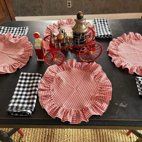 Red Gingham Linen Placemat: Ruffle Round Christmas Table Decor - Etsy