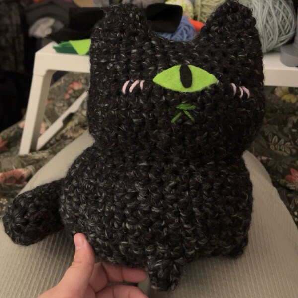 Blinky Halloween Cat | Amigurumi Crochet Pattern | Digital File - Etsy