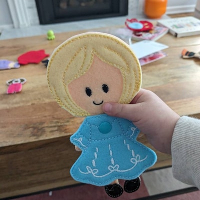 Set of 4 Finger Puppets and Rocket Inspired by Einstein Friends Show - Etsy