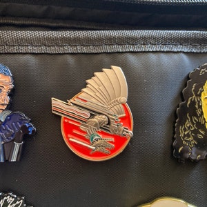 INFINITY GAUNTLET 3D Gold Metallic Enamel Pin - Etsy