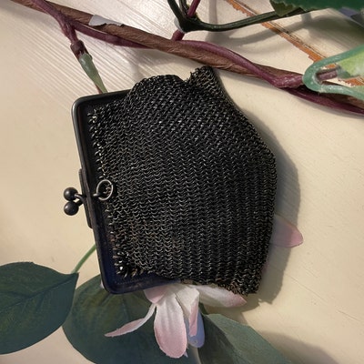 Vintage Stratton Compact With Madonna and Child Centerpiece, Stratton ...