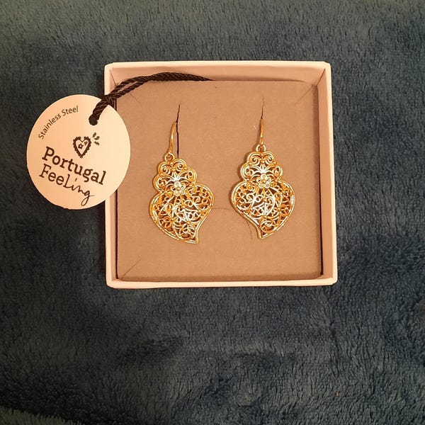 Portuguese Filigree Inspired Medium Large Flower in Necklace, Golden ...