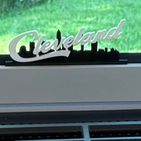 LED Light up Cleveland Script W/ City Skyline Desktop Stand Sign Figure ...