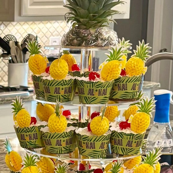 NYC Cityscape - New York City Party Centerpiece Sticks - Table Toppers ...