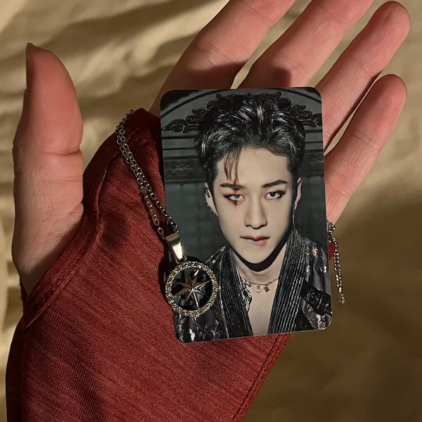 SKZ Compass Necklace - Etsy