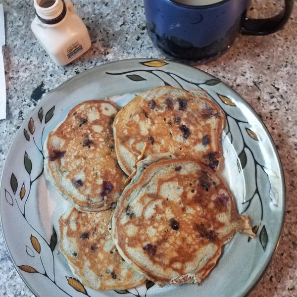 Wild Maine Blueberry Breakfast Box - Pancakes, Syrup, Jam, Honey, Tea ...