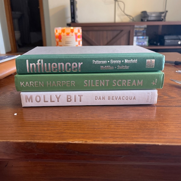 Green Decorative Book Set: Home Office Decor, Staging Books - Etsy