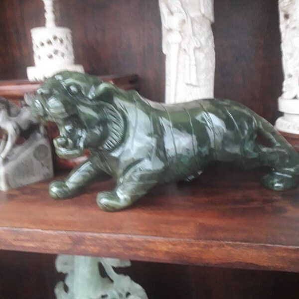 Funny Jade Crystal Healing White Monkey Statue Carving Carved, Crystal ...