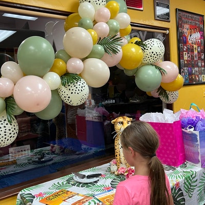 Cheetah Balloon Garland, Cheetah Balloon, Safari Animal Balloons Safari ...