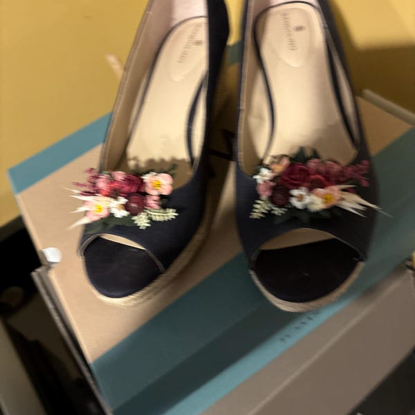 Handmade Flower Shoe Clips: Romantic Bridal Accessory - Etsy
