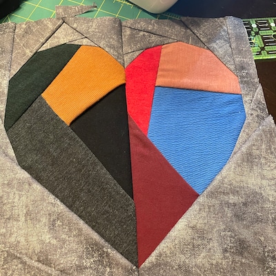 Paper Pieced Broken Heart Quilt Block Pattern 3 Sizes - Etsy