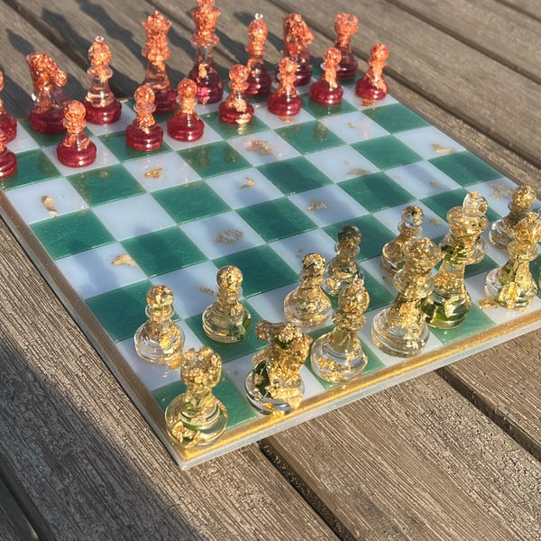 Custom Chess Set With Board Resin Complete 32 Pieces Pink Crystals Rose ...