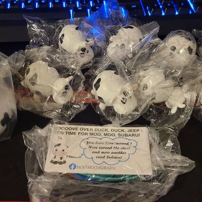 Moo Moo Subaru 6 Rubber Cow With Bell Comes With Cards and Rubber Bands ...