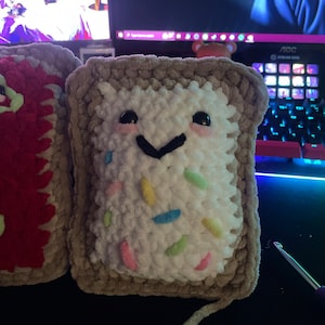 Toaster Pastry Crochet Pattern, No-sew, Crochet Pillow Pattern, Crochet ...