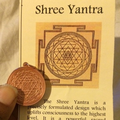 Medium Meru Pyramid - Etsy