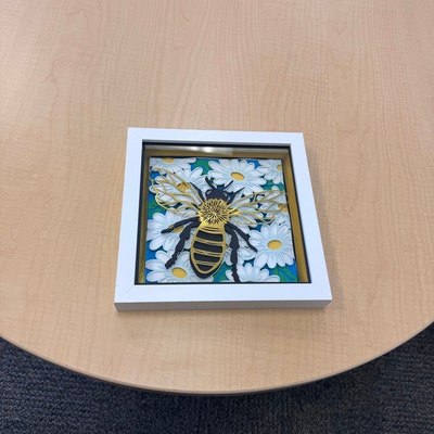 3d Bee and Daisies Shadow Box Svg, 3d Bee Shadow Box Svg, 3d Daisy ...