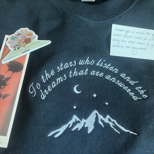 To the Stars Who Listen Embroidered Crewneck Sweatshirt Merch ACOTAR ...