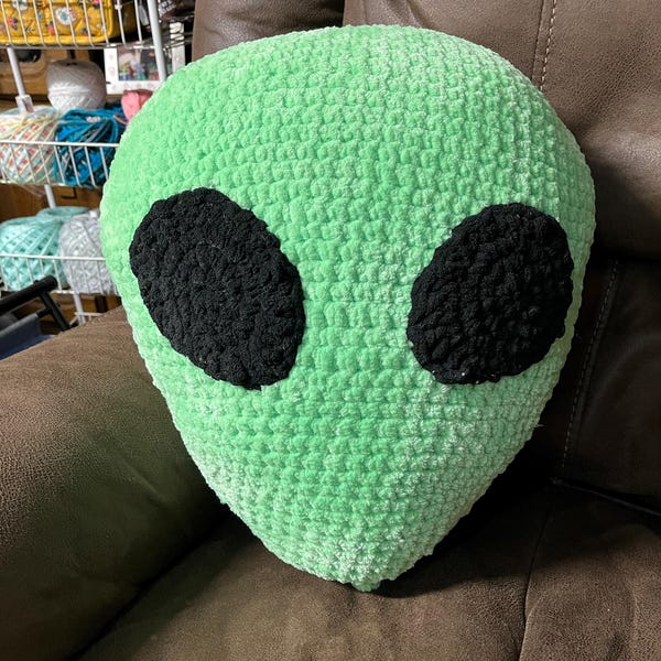 Crochet Alien Cushion Pattern Crochet Pillow Beginner Alien Pattern ...