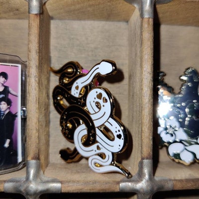 Black and White Snake Enamel Pin Gothic Pin Animal Pin Reptile Pin ...