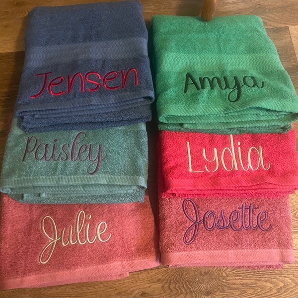 Personalized Bath Towel, Embroidered Towel, Monogrammed Bath Towel ...