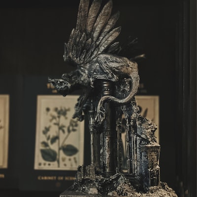 Griffin Statue, Hand Painted Resin Sculpture Mythical Creature Figurine ...