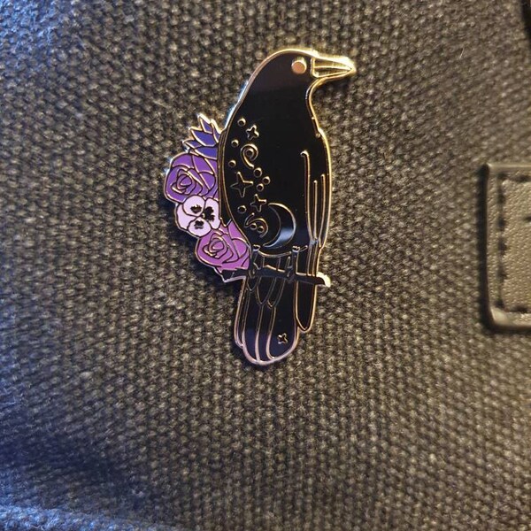 Raven Enamel Pin, Crow Enamel Pin - Etsy