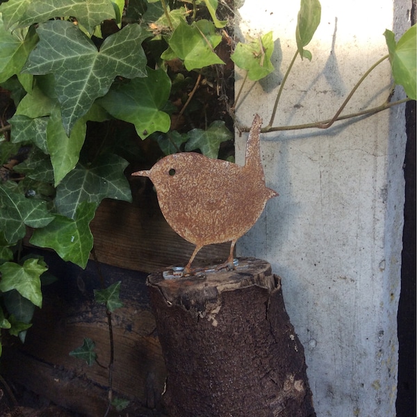 Metal Wren – Rusty Garden Bird Art Decor – Fence Topper Pergola ...