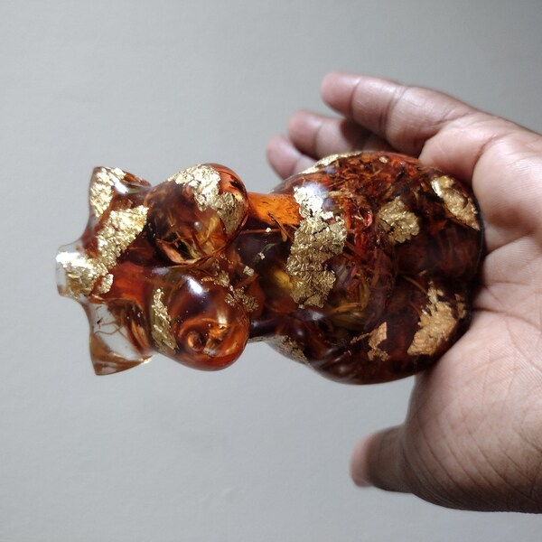 Handmade Resin Letter U Keychain - Etsy