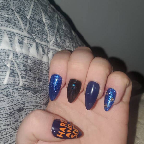 Custom Eilish Nails (HMHAS) - Etsy