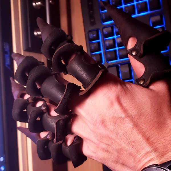 Steampunk Finger Armor Black Leather Claw Larp Gothic Flourish Nail ...