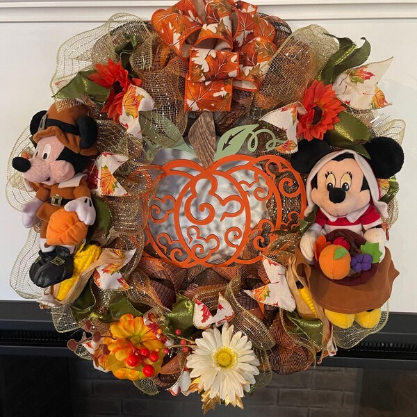 Halloween Door Corner With Spider Webs, Ghosts, and Bats. Left or Right ...