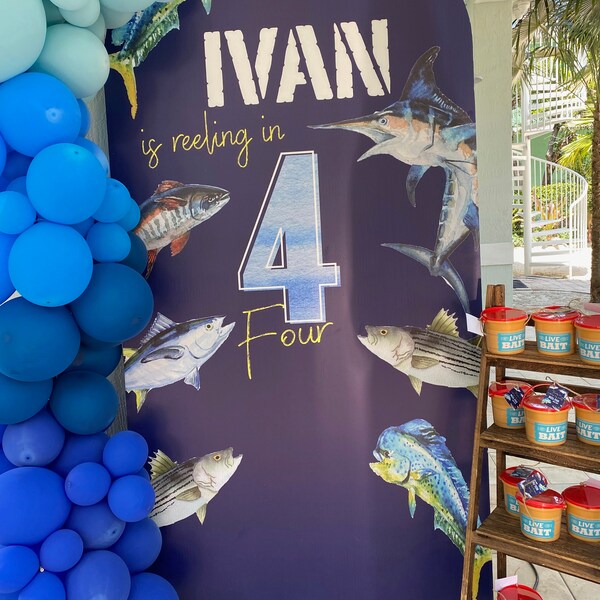 Cindy Lou Who Invitation, Cindy Lou Birthday Invitation, Look Who's ...