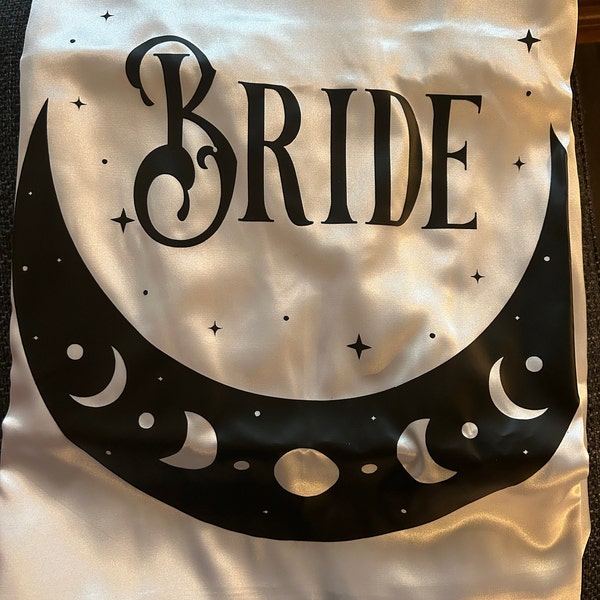 Brides Coven Robe, Maid of Honor Robe, Witch Bridal Party Robe, Gothic ...