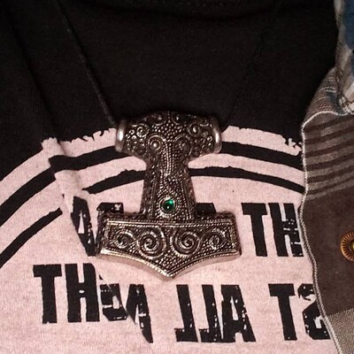 Thor's Hammer mjolnir Pendant With Green Center Stone Viking/norse/odin ...