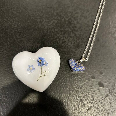 Small Forget Me Not Heart Pocket Urn, Memorial Ashes Keepsake Mini Urn ...