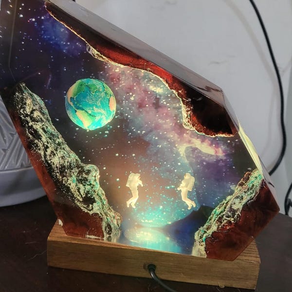 Space Resin Lamp, Astronaut Rocket Resin Night Light, Custom Night ...