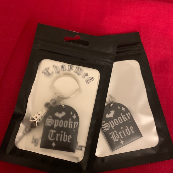 Goth Bridesmaid Skull Keychain, White/purple, Goth Occult Witch ...