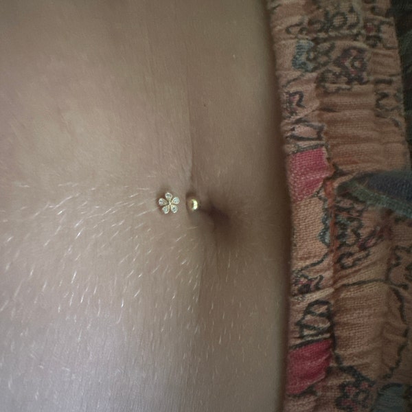 Tiny Round Flower Belly Ring • Floating Navel Ring • Dainty Small Gold ...